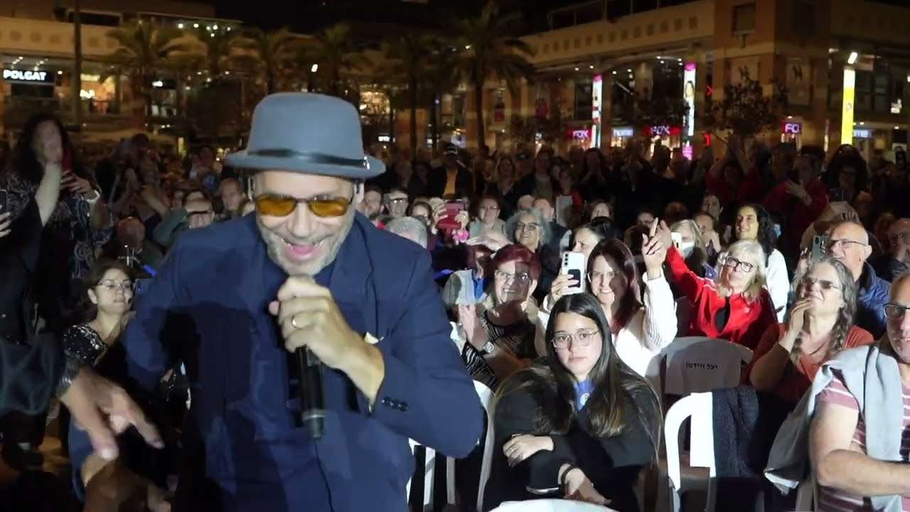 The Idan Raichel Project with Nasrin Kadri - Eizeh Yom Tov